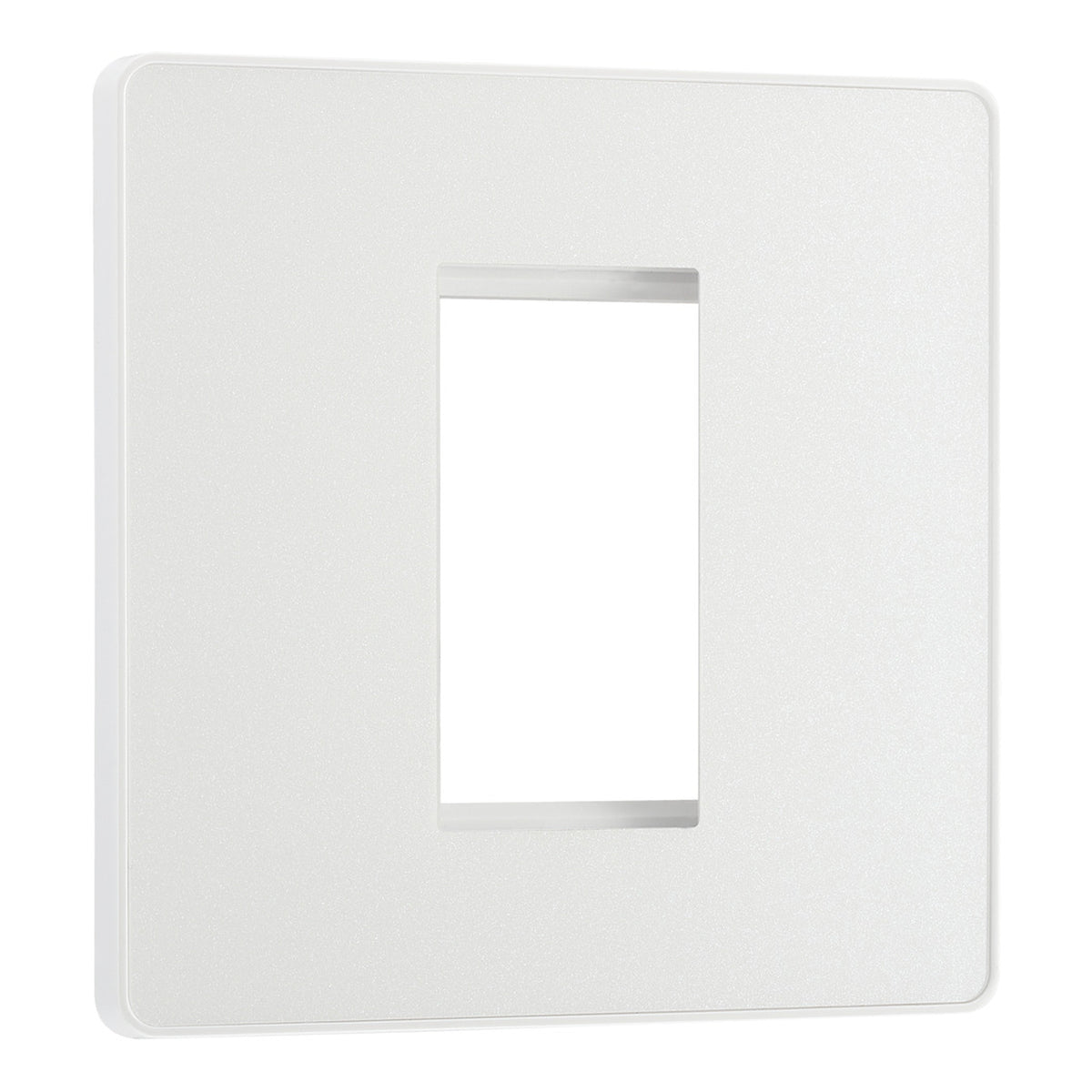 BG Evolve Pearlescent White Screwless Single Euro Module Front Plate P ...